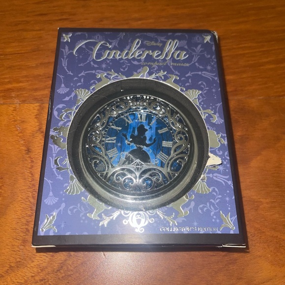 Disney | Accessories | Collectible Disney Cinderella Compact Mirror ...